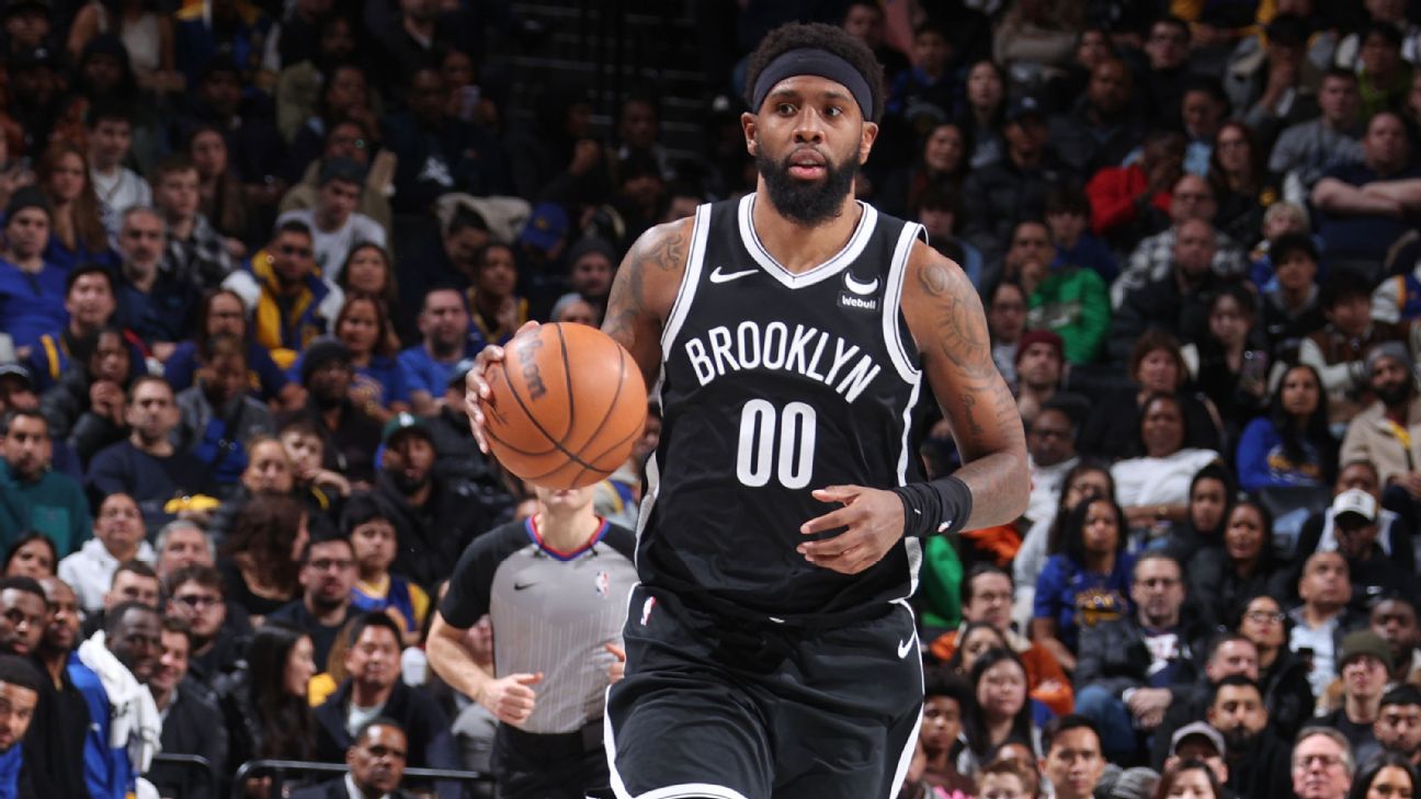 Royce O'Neale, David Roddy traded to Suns in 3-team deal - ESPN