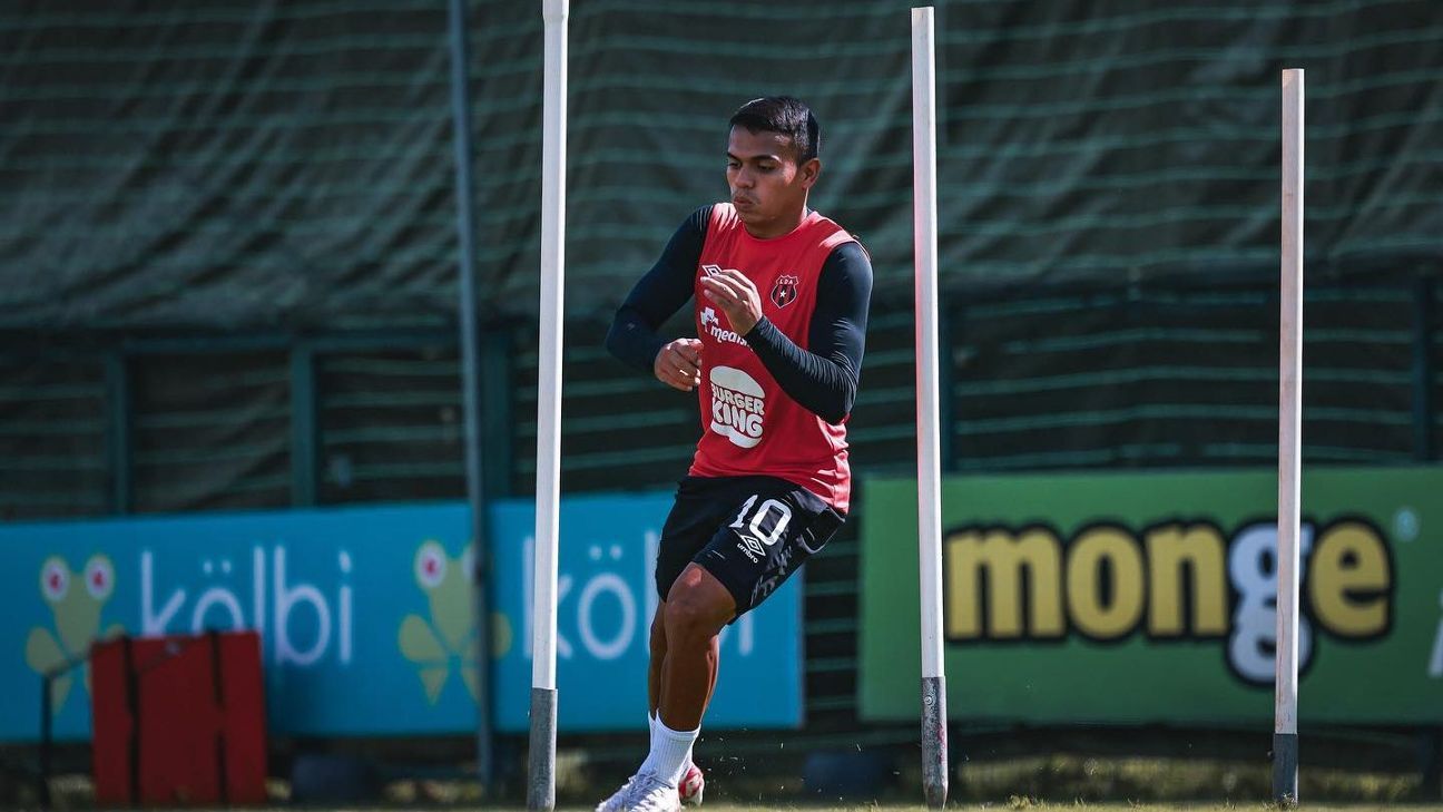 Aarón Suárez analiza su rol actual en Alajuelense y la ausencia ante ...