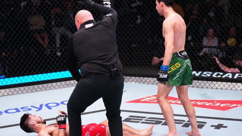 UFC: Australiano dá nocaute brutal e deixa rival estatelado e ...