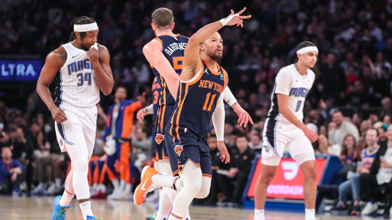 Jalen Brunson has 26 in return from knee scare as Knicks roll - ESPN