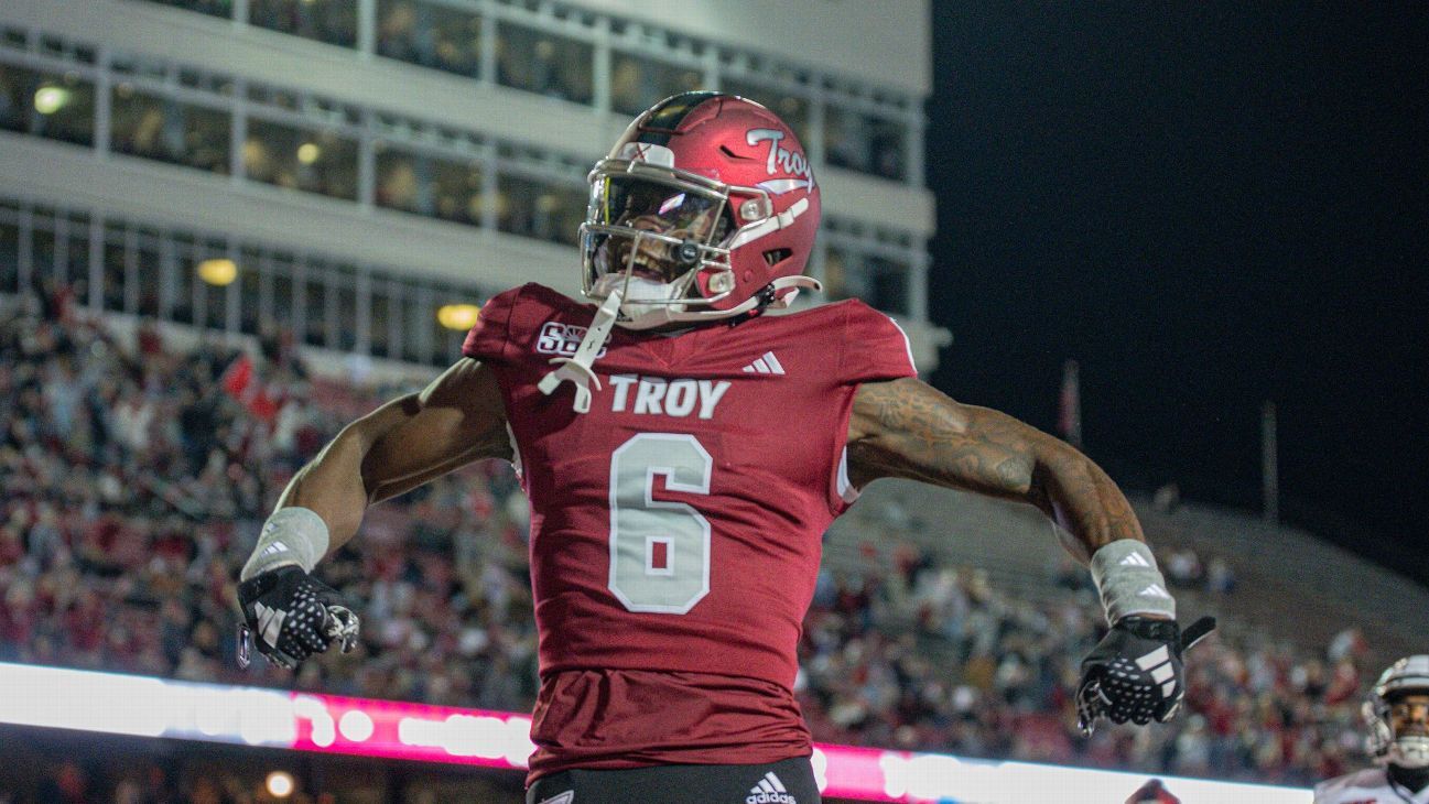 Troy's Chris Lewis will not play in 2024 after cancer treatment - ESPN