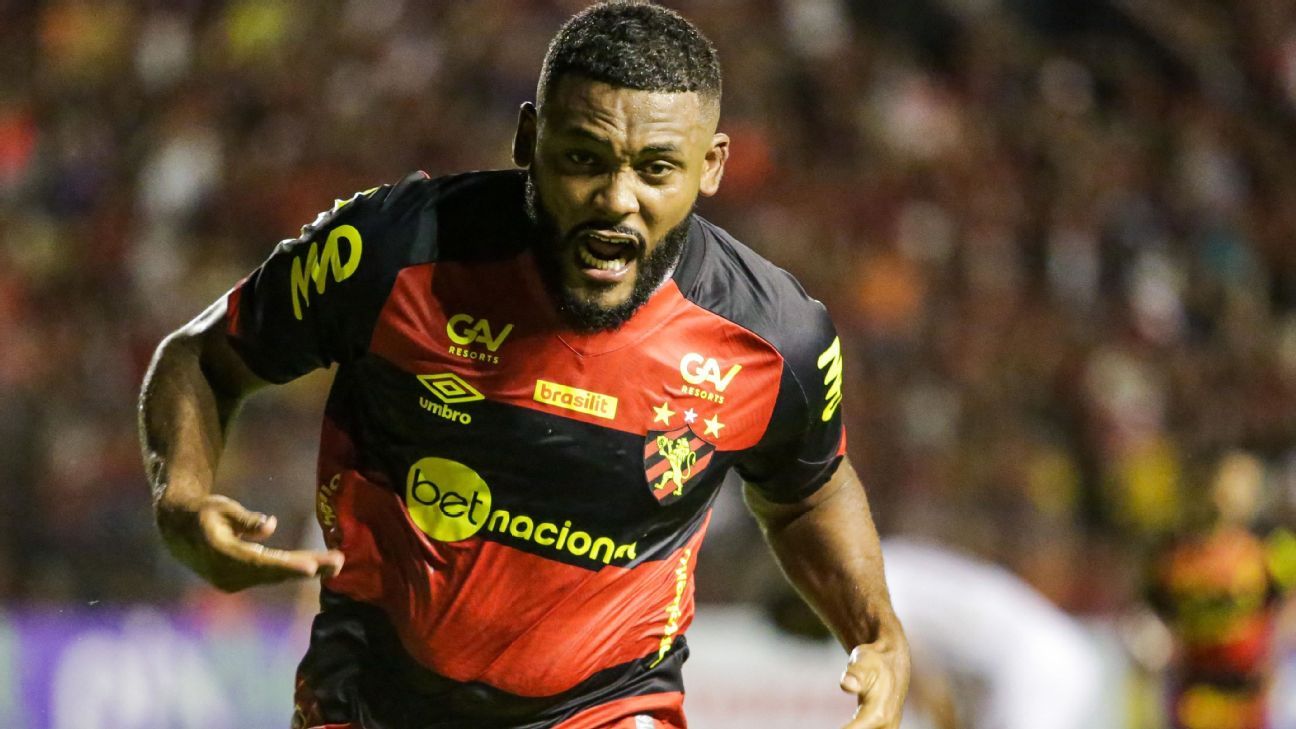 São Paulo oficializa contratação do zagueiro Sabino, ex-Sport e Santos ...