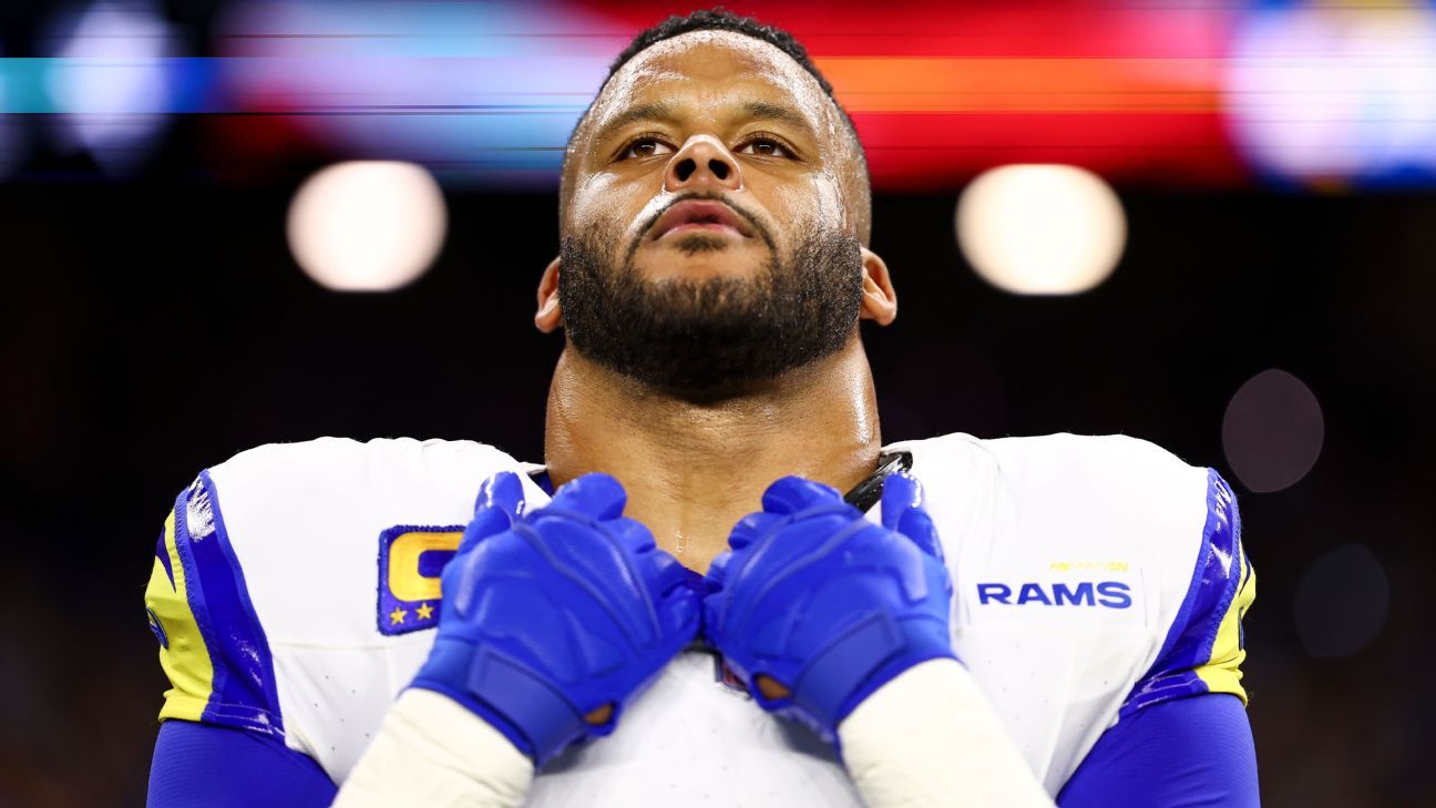O que faz o recém-aposentado Aaron Donald ser o maior da história em ...