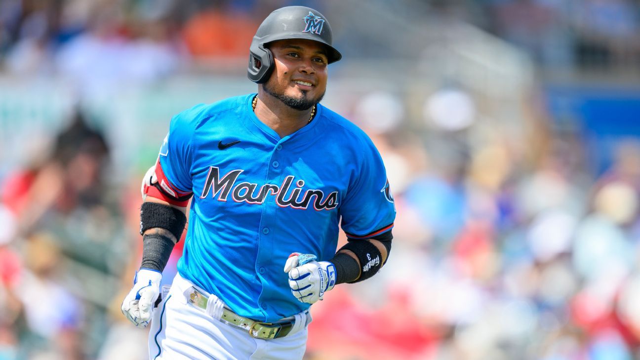 Grading Padres-Marlins trade of batting champ Luis Arraez - ESPN