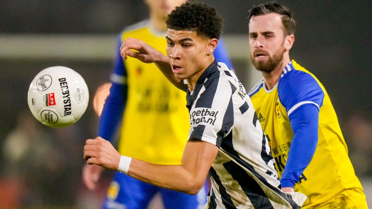 Hercules-middenvelder Paulina maakt droomtransfer naar Dortmund - ESPN