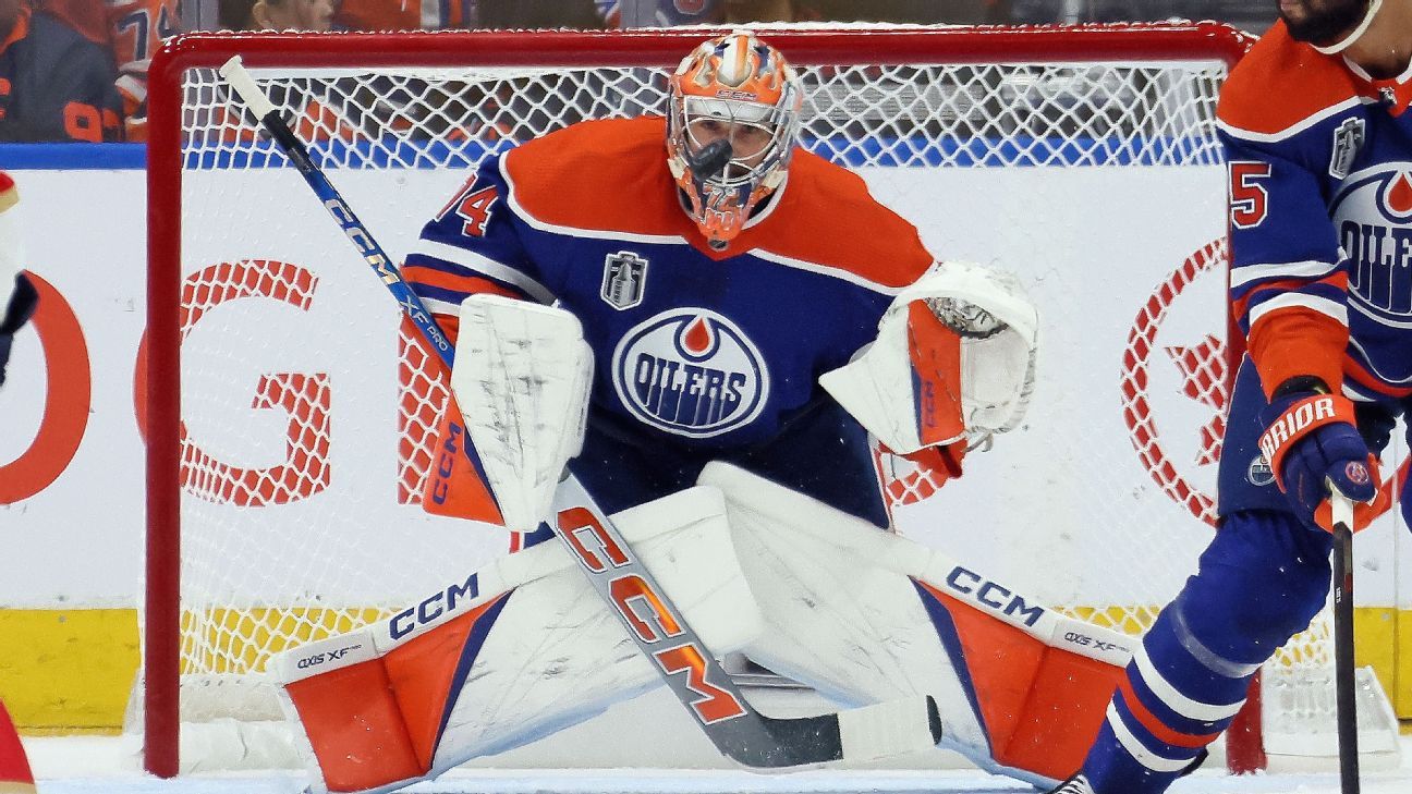 Panthers-Oilers battle off the ice includes Mario Kart and Poker - ESPN