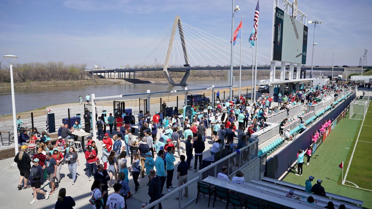 How NWSL teams are elevating the game-day experience for fans - ESPN