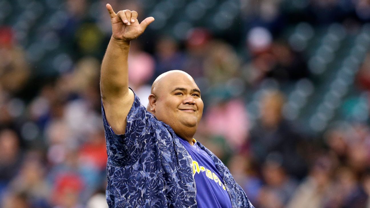 Taylor Wily, ex-sumo wrestler who fought in UFC 1, dies at 56 - ESPN