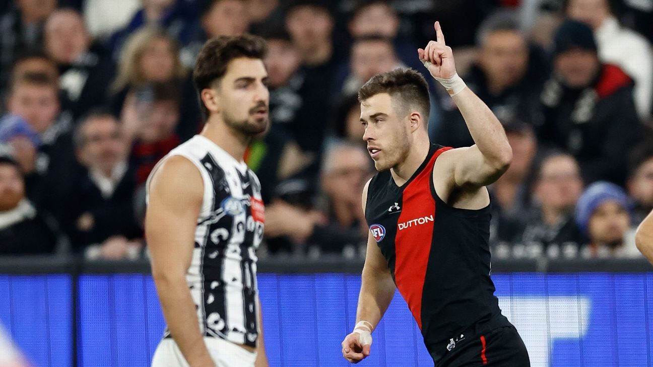 Bombers claim top-eight scalp by stunning Magpies - ESPN