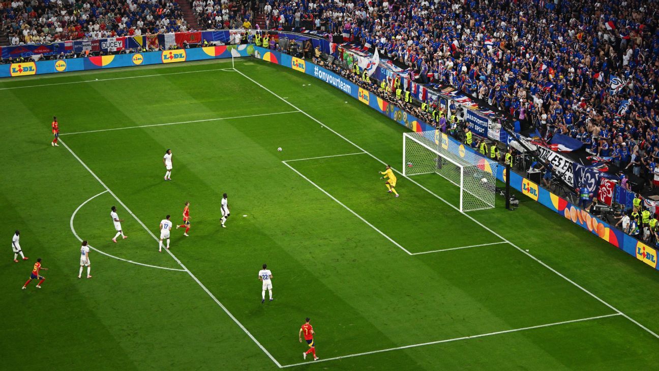 Euro 2024 Moment of the Day: Lamine Yamal's pre-destined pearler sends ...