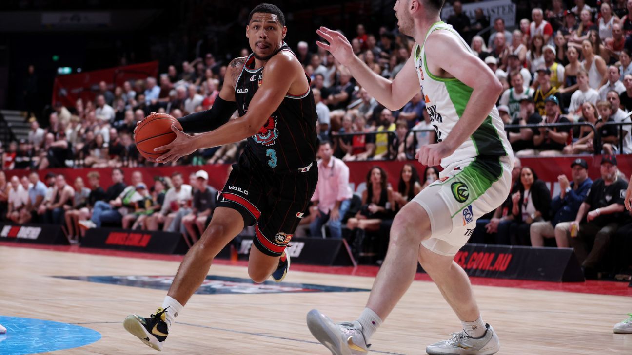 Hot-handed Hawks smash Phoenix, into NBL title series - ESPN