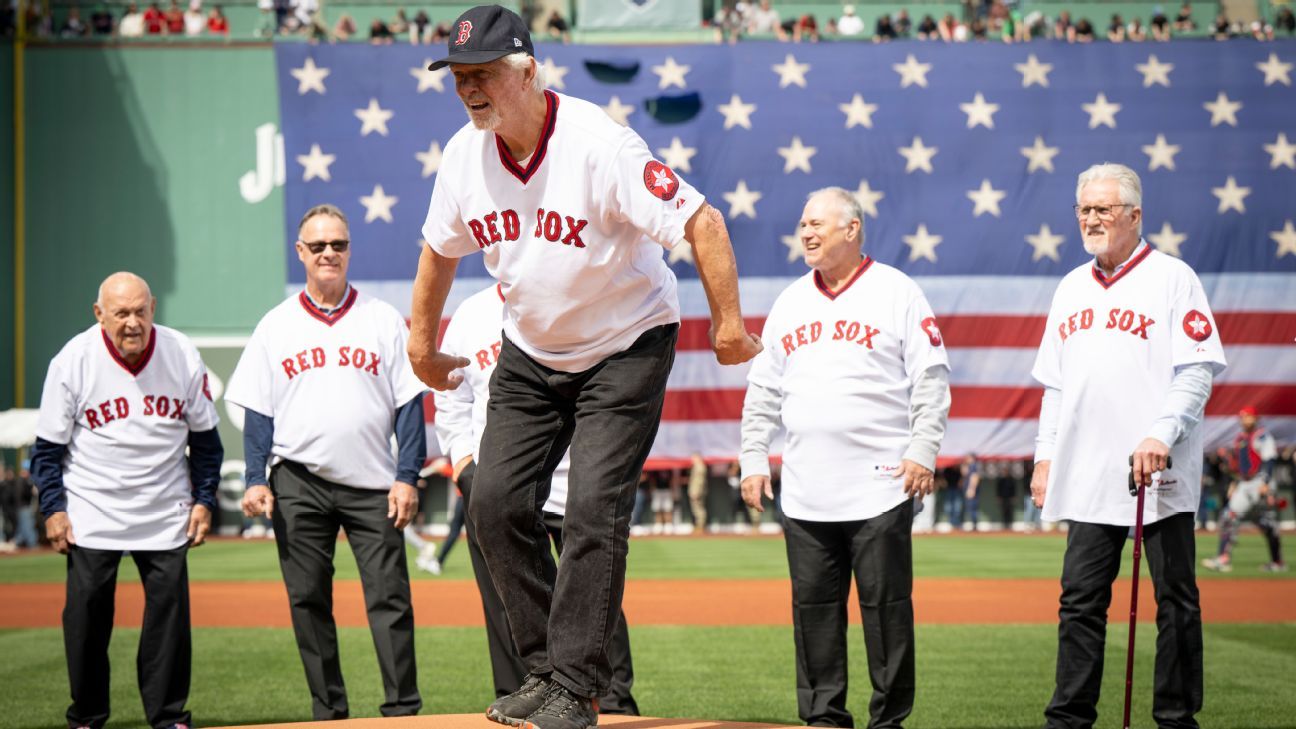 Red Sox honra equipo de 1975 y al fallecido Tiant - ESPN
