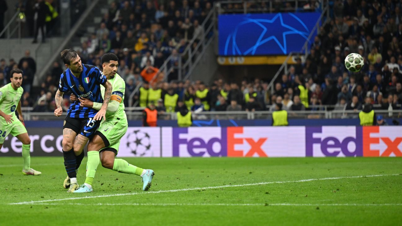 Ronald Araujo no tuvo un buen ingreso en la derrota de Barcelona contra ...