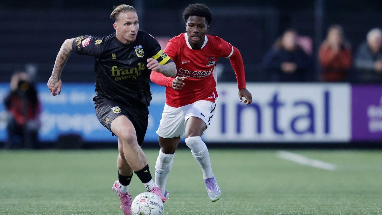 Vitesse-icoon Büttner gevolgd tijdens duel met Jong AZ - ESPN