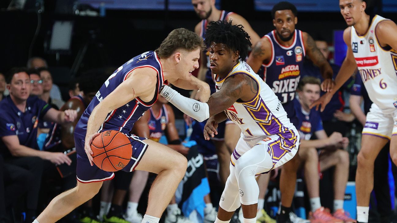 Cop that: Kendric Davis sinks Adelaide in NBL grudge match - ESPN