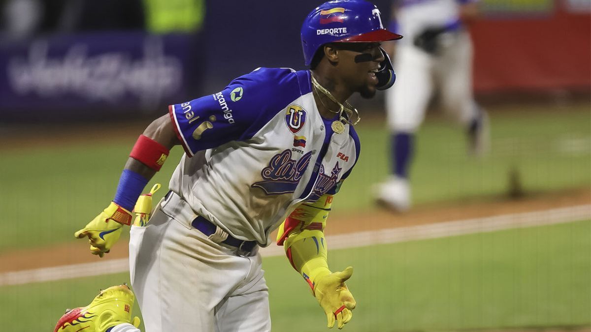 Ronald Acuña Jr. da jonrón en triunfo de Tiburones en LVBP - ESPN