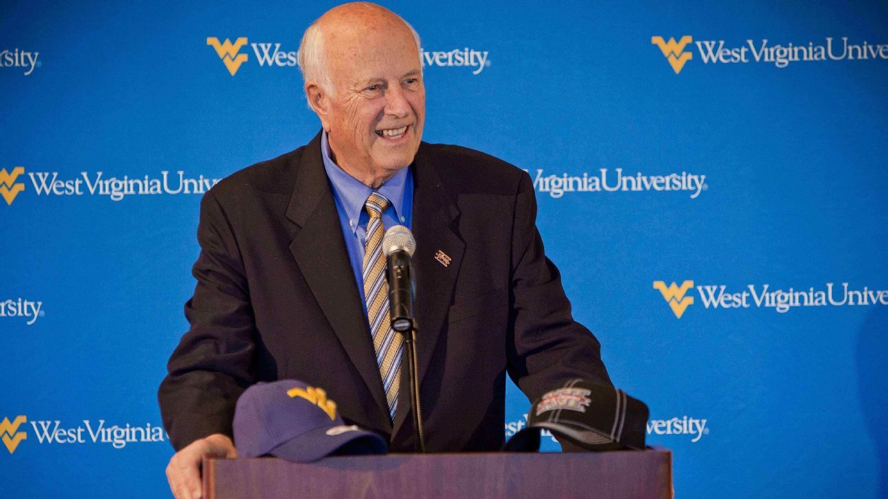 College sports 'visionary' Chuck Neinas dies at age 93 - ESPN