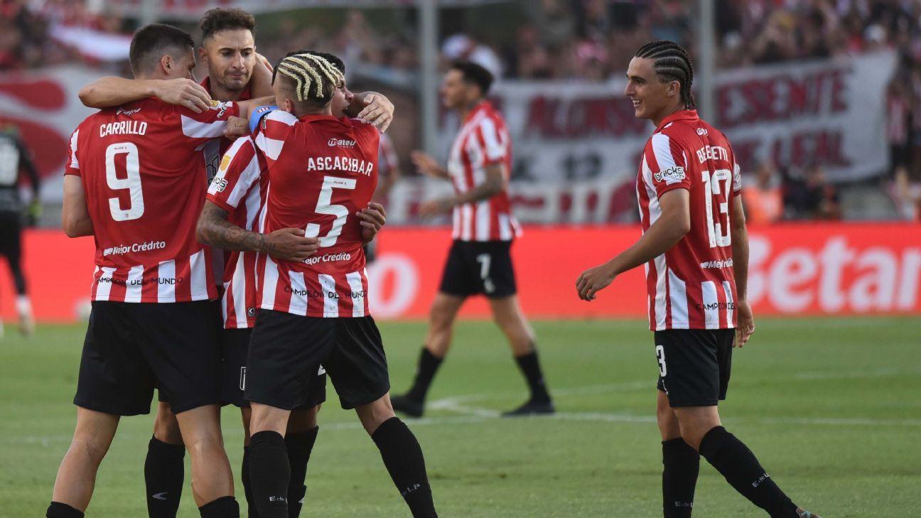 Un doblete de Alario le dio a Estudiantes la corona del Trofeo de ...