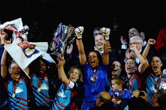 Sonia Bompastor biography, titles, records and career accolades - ESPN