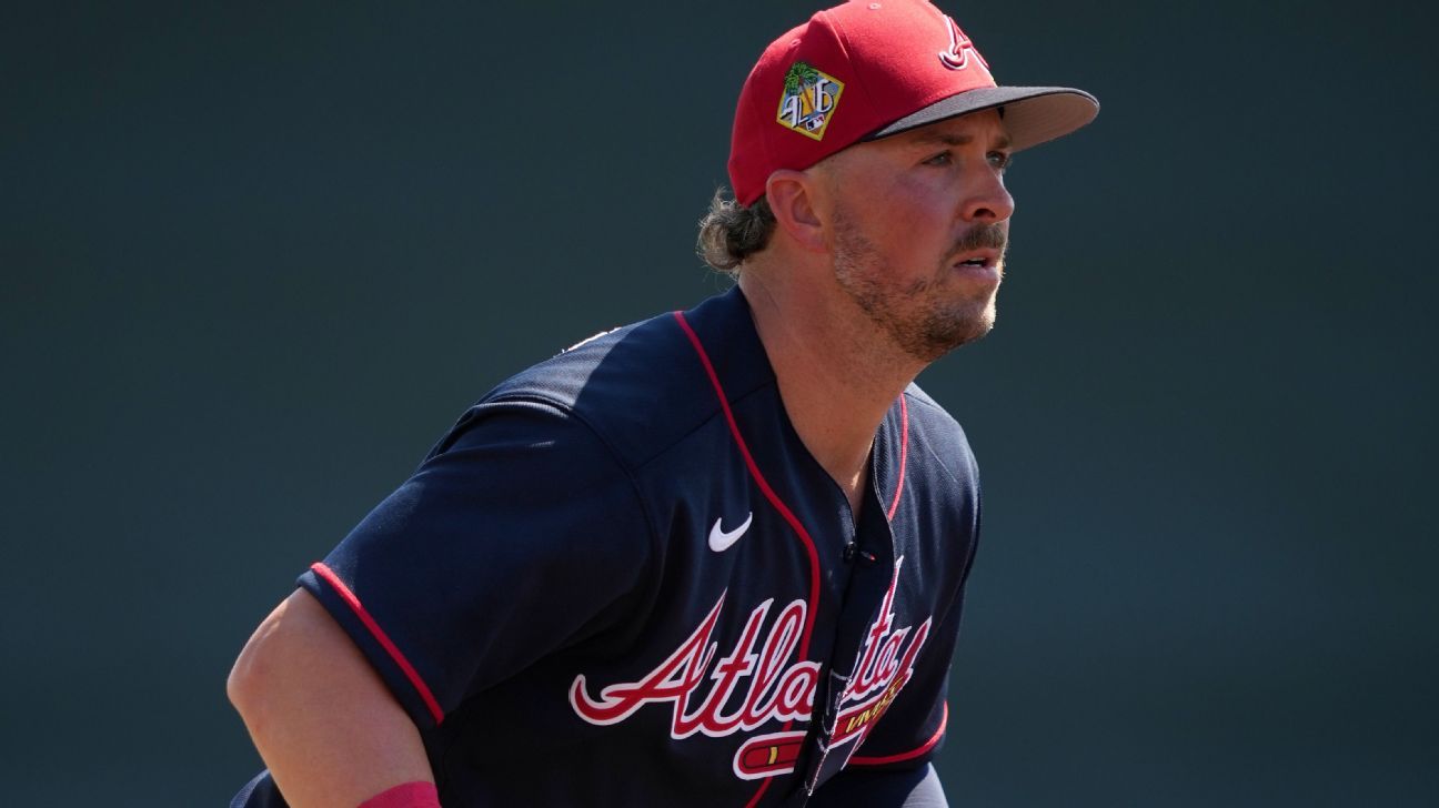 Infielders Kyle Farmer, Dominic Smith make Braves roster - ESPN