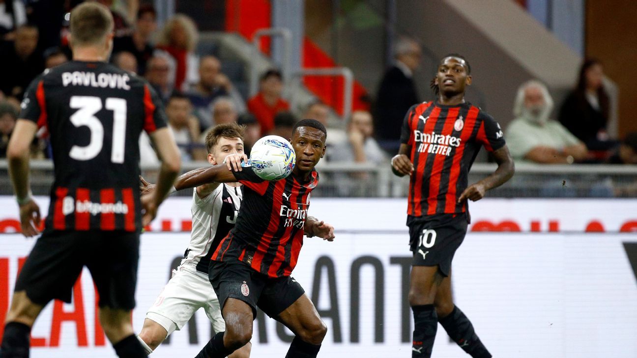 Pervis Estupiñán volvió a jugar con Milan tras cuatro partidos sin ...