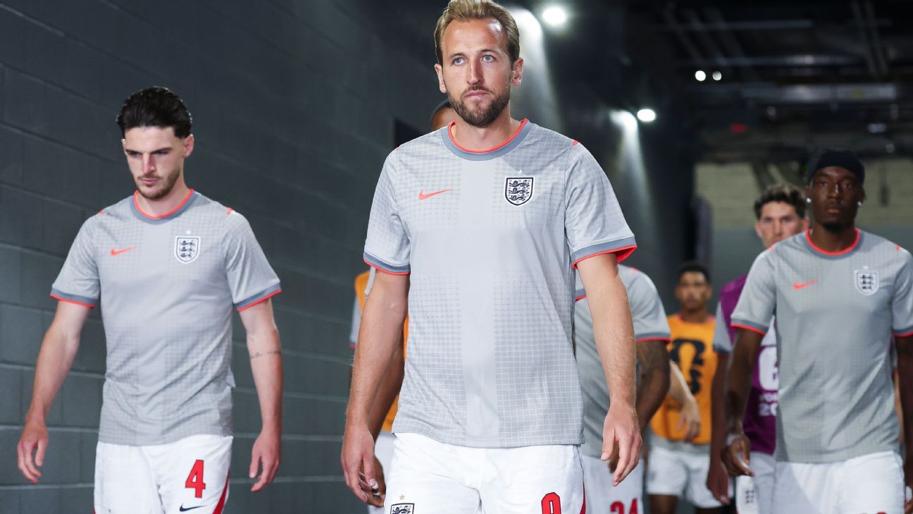 One step forward, zero steps back: 'Full throttle' England bid to avoid ...