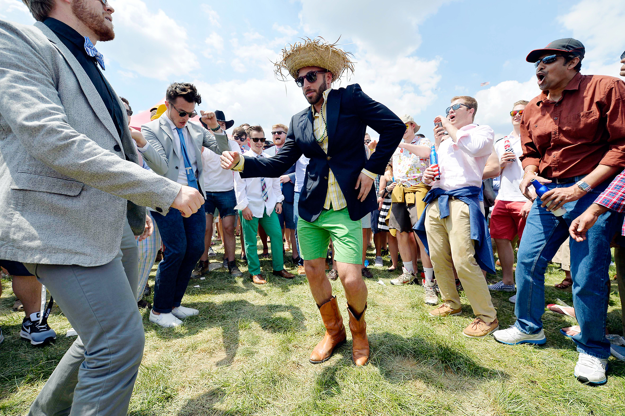 Derby Dancing - Photos: 141st Kentucky Derby - ESPN