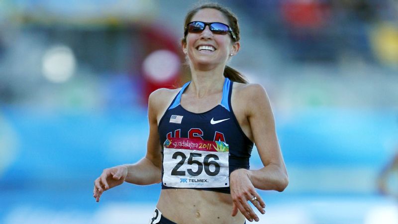 What athletes eat -- Runner Sara Hall's celebratory apple pie